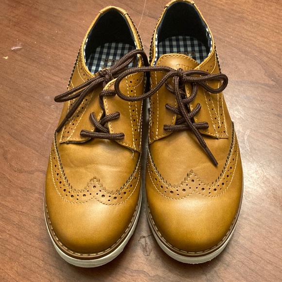 crown & ivy | Shoes | Crown Ivy Boys Brown Gabriel Wingtip Oxford Shoes ...